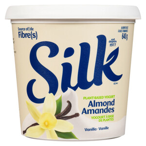 Silk Dairy-Free Plant Based Almond Yogurt Vanilla Flavour 640 g - Voilà ...