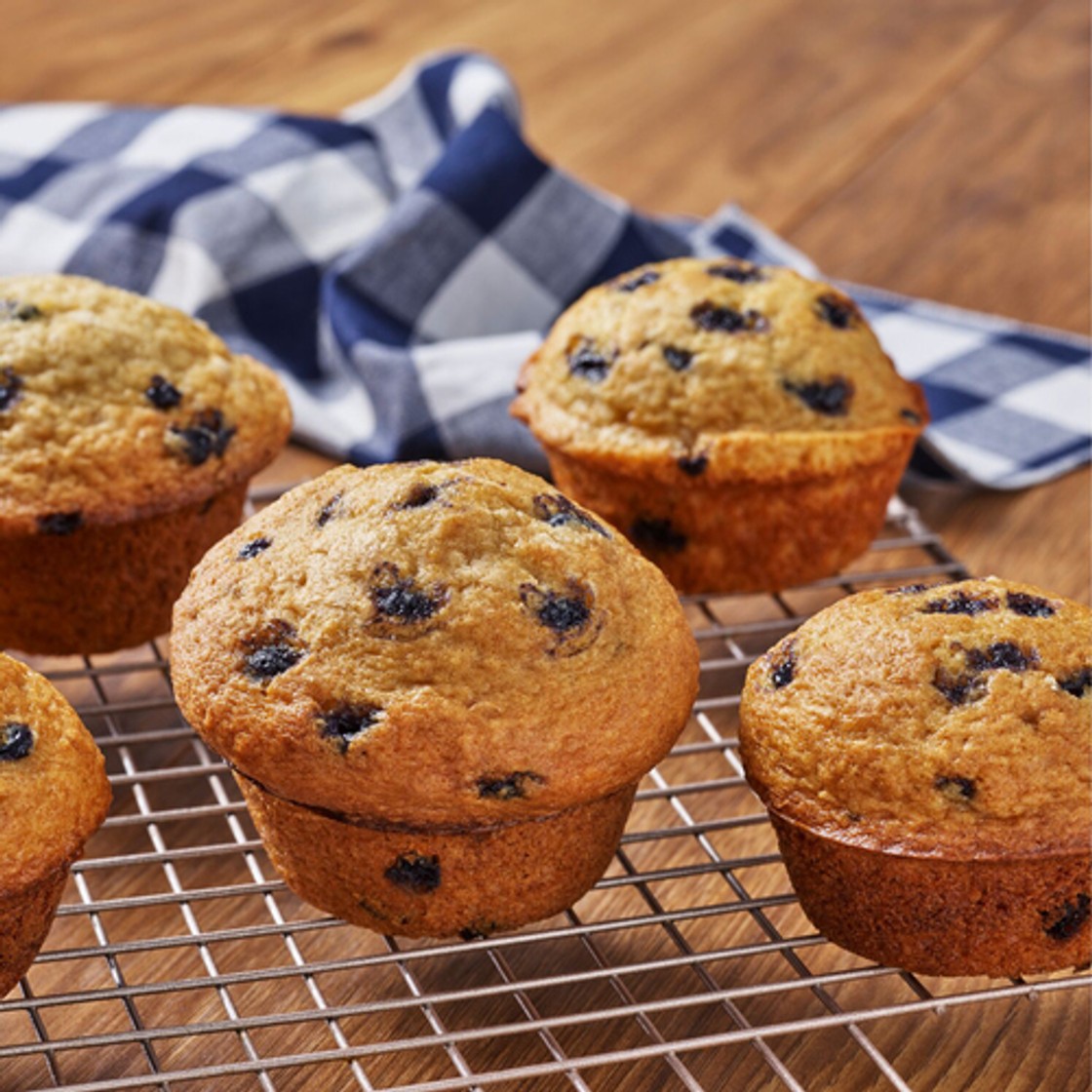 Quaker Muffin Mix Blueberry Buttermilk 900 g - Voilà Online Groceries ...