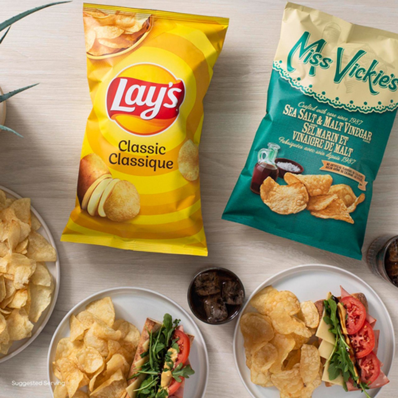Lay's Potato Chips Classic 235 g - Voilà Online Groceries & Offers