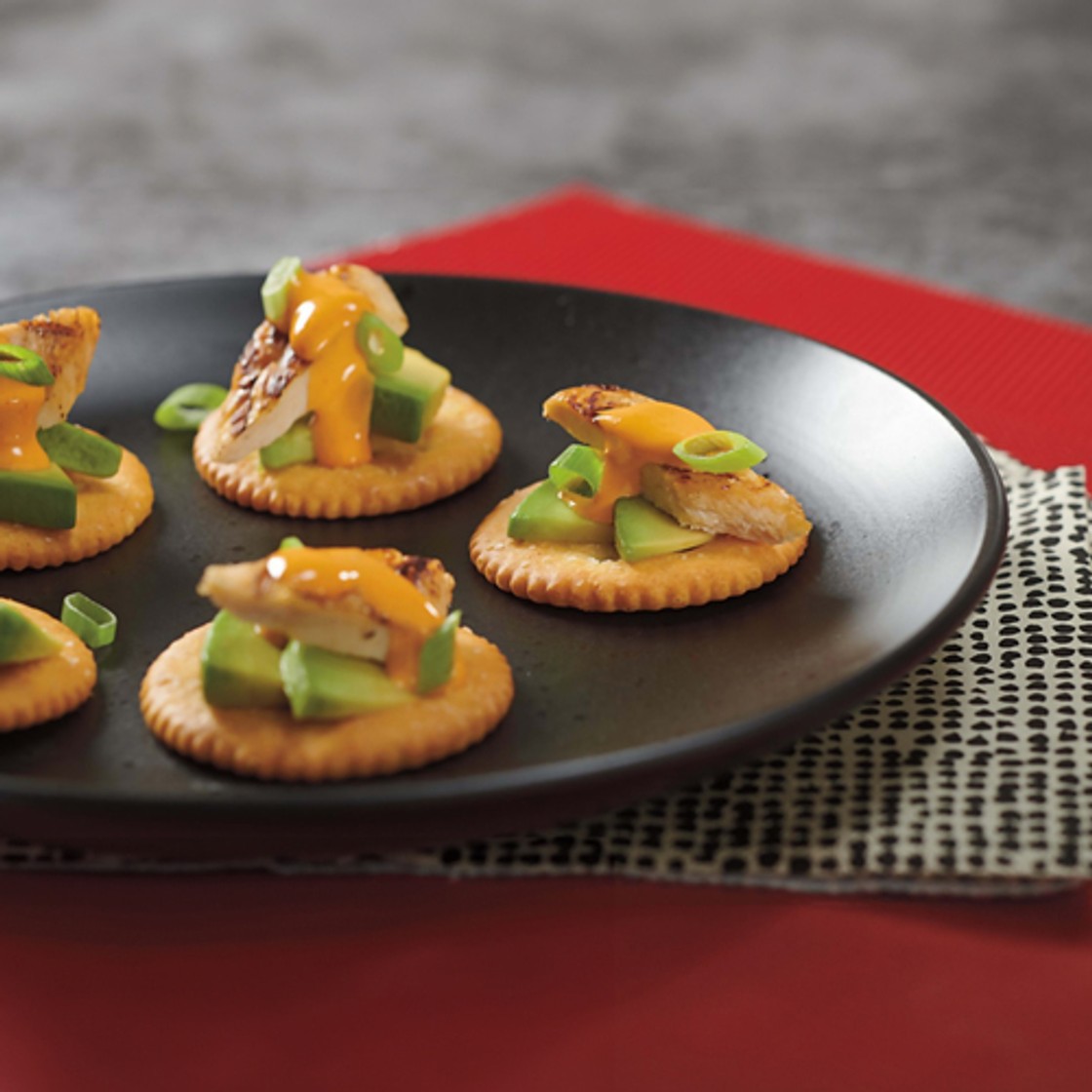 Ritz Sociables Crackers 180 g - Voilà Online Groceries & Offers